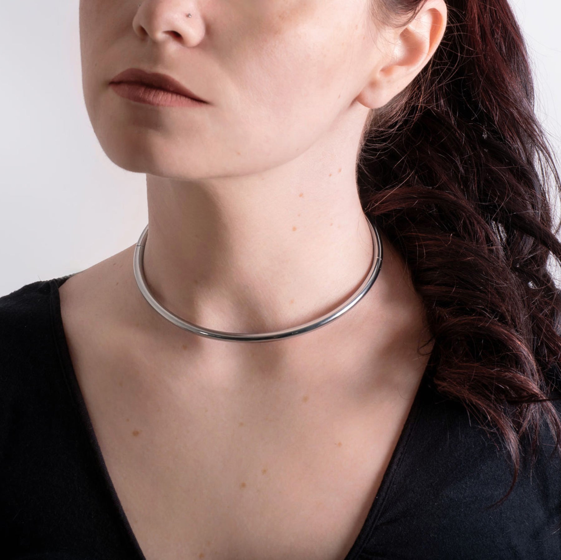 Discover the 5mm Thin Eternity Collar in Titanium - Eternity